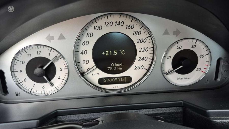 Melns Mercedes-Benz E 280 2006 Utena, ar dzinēja tilpumu 2.99 L un nobraukumu 278 tūkst. km par 4499 €, foto 34 vietnē AUTOMOTO.COM.LV