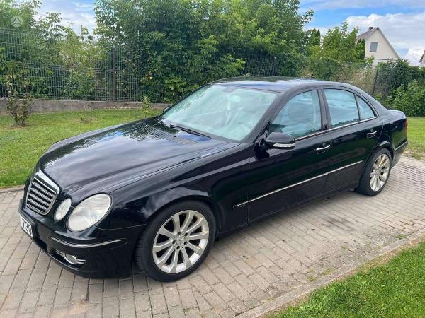 Black Mercedes-Benz E 280 2006 in Vilnius, with an engine capacity of 2.99 L and mileage of 416 thousand km for 2500 €, photo 2 on AUTOMOTO.COM.LV