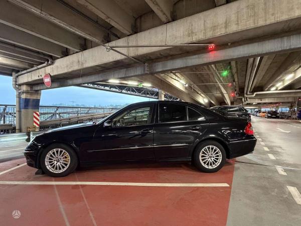 Black Mercedes-Benz E 280 2007 in Kaunas, with an engine capacity of 3.00 L and mileage of 275 thousand km for 4600 €, photo 2 on AUTOMOTO.COM.LV