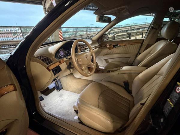 Black Mercedes-Benz E 280 2007 in Kaunas, with an engine capacity of 3.00 L and mileage of 275 thousand km for 4600 €, photo 10 on AUTOMOTO.COM.LV