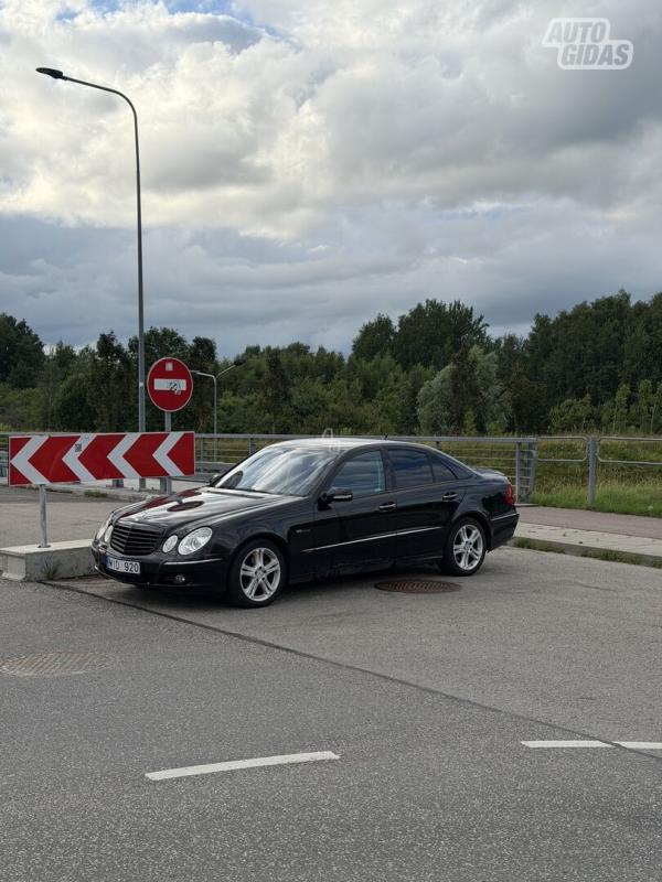 Melns Mercedes-Benz E 280 2007 Viļņa, ar dzinēja tilpumu 3.00 L un nobraukumu 416 tūkst. km par 2800 €, foto 2 vietnē AUTOMOTO.COM.LV