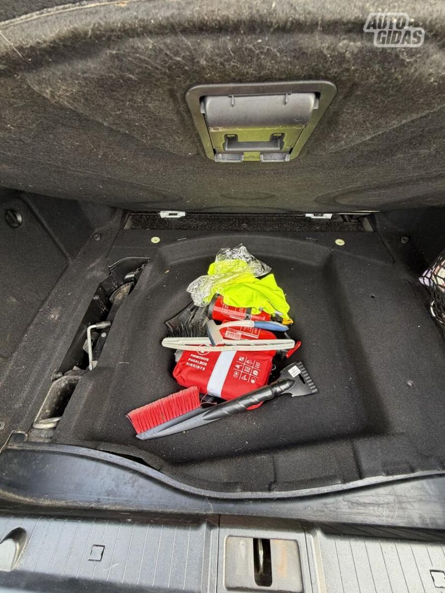 Melns Mercedes-Benz E 280 2007 Viļņa, ar dzinēja tilpumu 3.00 L un nobraukumu 416 tūkst. km par 3000 €, foto 24 vietnē AUTOMOTO.COM.LV