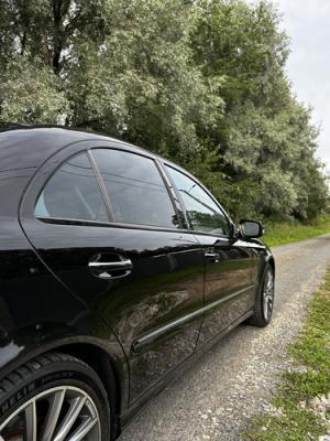 Melns Mercedes-Benz E 280 2007 Tallina, ar dzinēja tilpumu 3.00 L un nobraukumu 376 tūkst. km par 6500 €, foto 4 vietnē AUTOMOTO.COM.LV