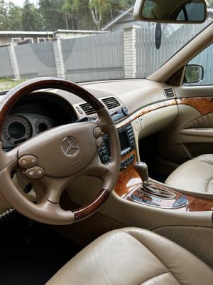 Melns Mercedes-Benz E 280 2007 Tallina, ar dzinēja tilpumu 3.00 L un nobraukumu 376 tūkst. km par 6500 €, foto 9 vietnē AUTOMOTO.COM.LV
