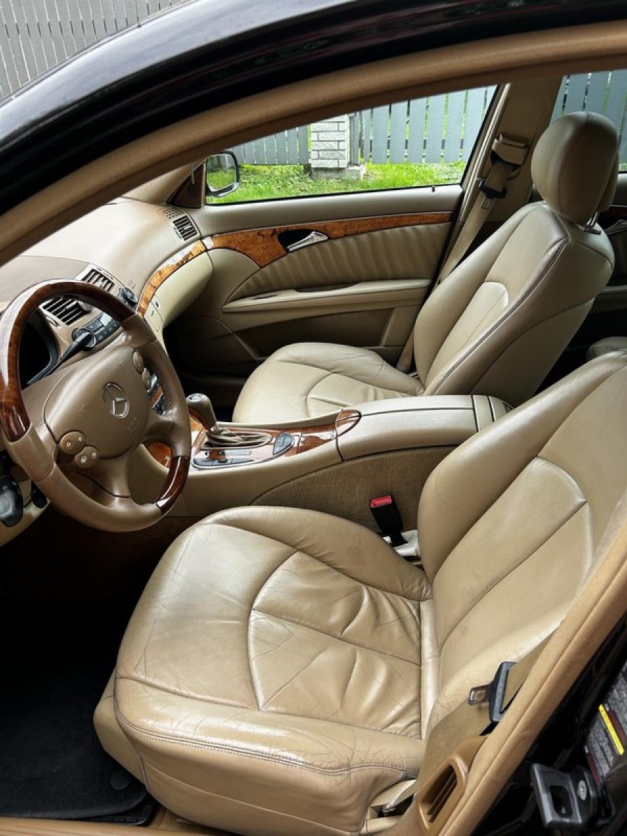 Melns Mercedes-Benz E 280 2007 Tallina, ar dzinēja tilpumu 3.00 L un nobraukumu 376 tūkst. km par 6500 €, foto 23 vietnē AUTOMOTO.COM.LV
