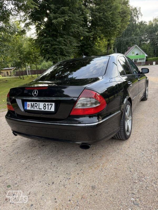 Black Mercedes-Benz E 280 2008 in Kaunas, with an engine capacity of 3.00 L and mileage of 324 thousand km for 4800 €, photo 4 on AUTOMOTO.COM.LV