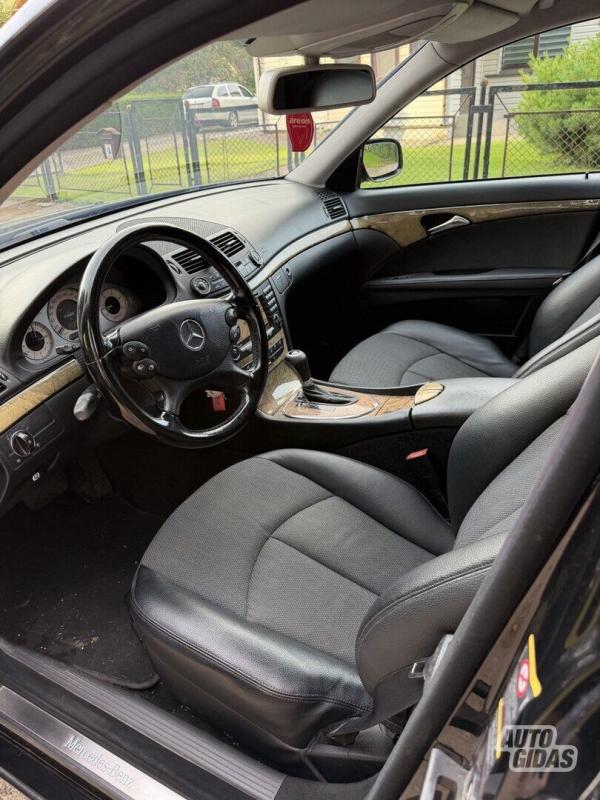 Black Mercedes-Benz E 280 2008 in Kaunas, with an engine capacity of 3.00 L and mileage of 324 thousand km for 4800 €, photo 9 on AUTOMOTO.COM.LV