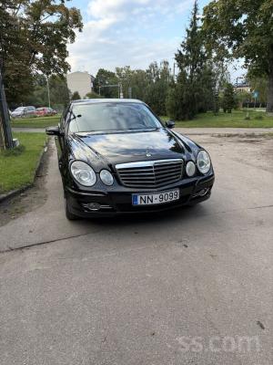 Black Mercedes-Benz E 280 2008 in Riga, with an engine capacity of 2.80 L and mileage of 252 thousand km for 5500 €, photo  on AUTOMOTO.COM.LV