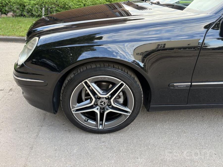 Melns Mercedes-Benz E 280 2008 Rīga, ar dzinēja tilpumu 2.80 L un nobraukumu 252 tūkst. km par 5500 €, foto 12 vietnē AUTOMOTO.COM.LV