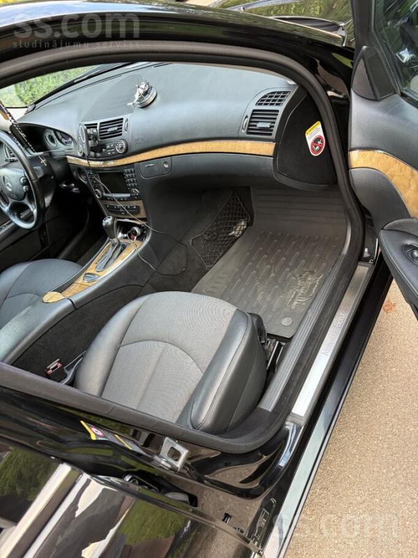 Mercedes-Benz E 280 2008 RÄ«ga vietnÄ Melns Mercedes-Benz E 280 2008 RÄ«ga, ar dzinÄja tilpumu 2.80 L un nobraukumu 252 tÅ«kst. km par 5500 ā¬, foto 5 vietnÄ AUTOMOTO.COM.LV