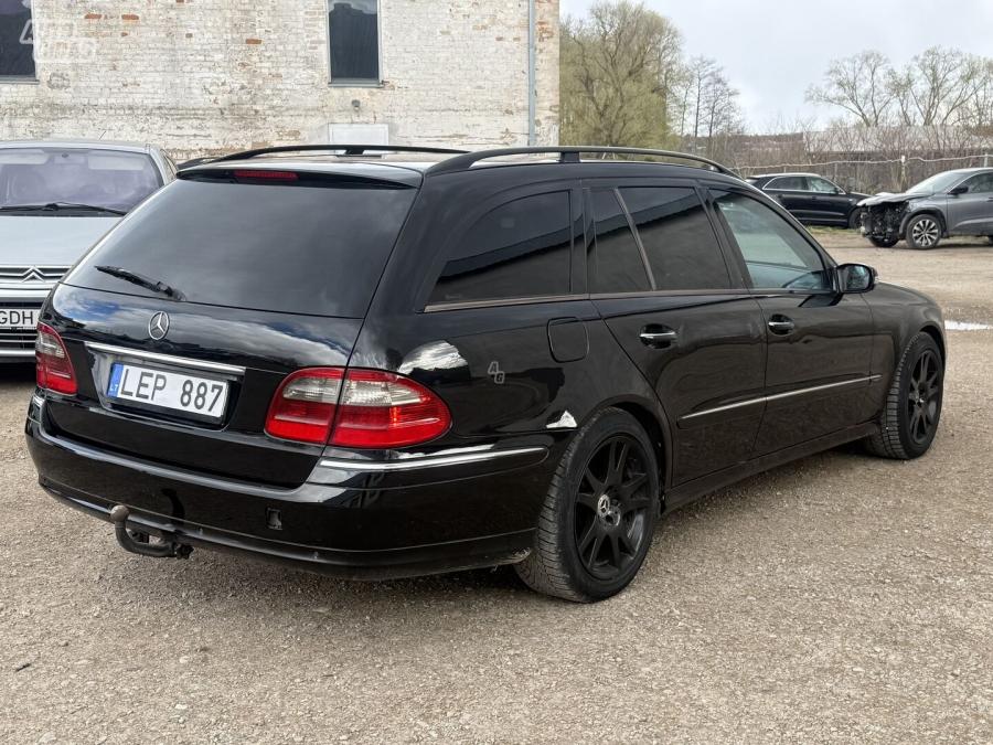 Melns Mercedes-Benz E 280 2004 Šauļi, ar dzinēja tilpumu 3.20 L un nobraukumu 397 tūkst. km par 2500 €, foto 6 vietnē AUTOMOTO.COM.LV