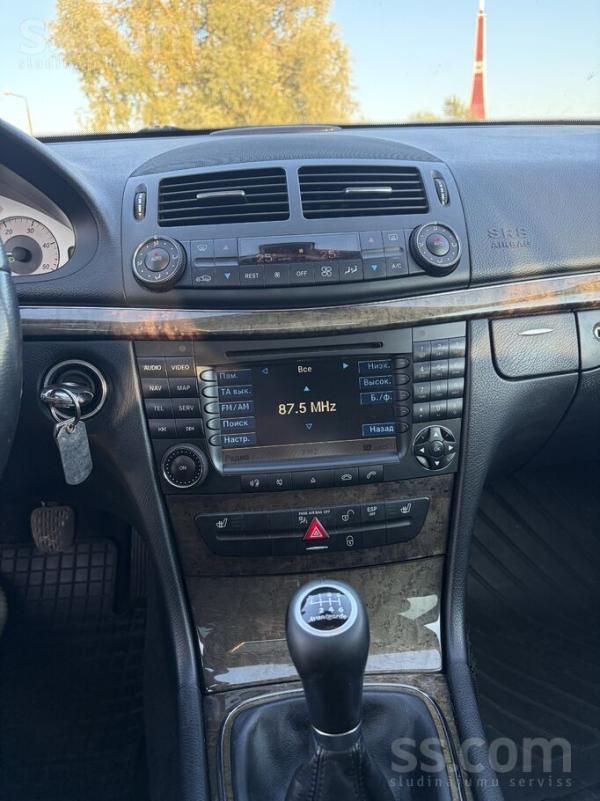 Melns Mercedes-Benz E 280 2005 Rīga, ar dzinēja tilpumu 3.00 L un nobraukumu 429 tūkst. km par 4200 €, foto 8 vietnē AUTOMOTO.COM.LV