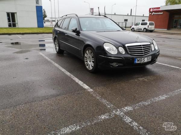 Melns Mercedes-Benz E 280 2006 Marijampole, ar dzinēja tilpumu 3.00 L un nobraukumu 329 tūkst. km par 2800 €, foto 1 vietnē AUTOMOTO.COM.LV