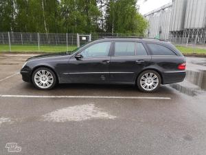 Melns Mercedes-Benz E 280 2006 Marijampole, ar dzinēja tilpumu 3.00 L un nobraukumu 329 tūkst. km par 2800 €, foto 7 vietnē AUTOMOTO.COM.LV