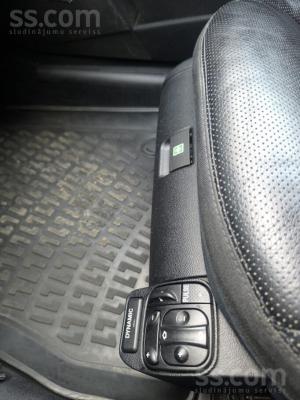 Black Mercedes-Benz E 280 2006 in Saldus, with an engine capacity of 3.00 L and mileage of 339 thousand km for 3500 €, photo 20 on AUTOMOTO.COM.LV