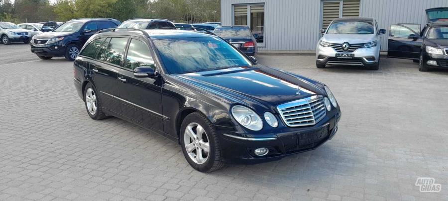Black Mercedes-Benz E 280 2007 in Radviliskis, with an engine capacity of 3.00 L and mileage of 232 thousand km for 4300 €, photo 1 on AUTOMOTO.COM.LV