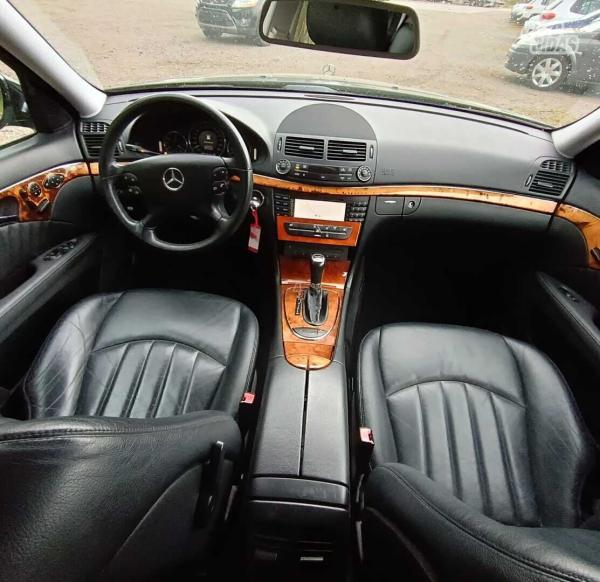 Melns Mercedes-Benz E 280 2007 Radviliškis, ar dzinēja tilpumu 3.00 L un nobraukumu 232 tūkst. km par 4300 €, foto 6 vietnē AUTOMOTO.COM.LV