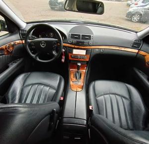 Black Mercedes-Benz E 280 2007 in Radviliskis, with an engine capacity of 3.00 L and mileage of 232 thousand km for 4300 €, photo 7 on AUTOMOTO.COM.LV