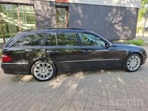 Melns Mercedes-Benz E 280 2007 Daugavpils, ar dzinēja tilpumu 3.00 L un nobraukumu 360 tūkst. km par 3550 €, foto 10 vietnē AUTOMOTO.COM.LV