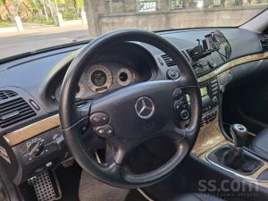 Melns Mercedes-Benz E 280 2007 Daugavpils, ar dzinēja tilpumu 3.00 L un nobraukumu 360 tūkst. km par 3550 €, foto 19 vietnē AUTOMOTO.COM.LV