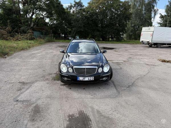 Black Mercedes-Benz E 280 2007 in Marijampole, with an engine capacity of 2.99 L and mileage of 525 thousand km for 2999 €, photo 1 on AUTOMOTO.COM.LV