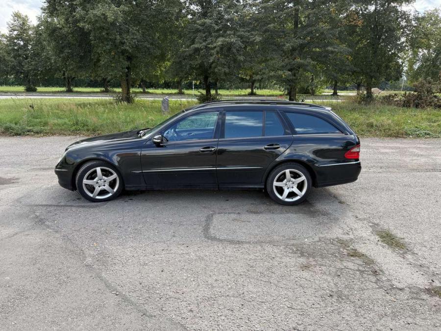 Black Mercedes-Benz E 280 2007 in Marijampole, with an engine capacity of 2.99 L and mileage of 525 thousand km for 2999 €, photo 3 on AUTOMOTO.COM.LV
