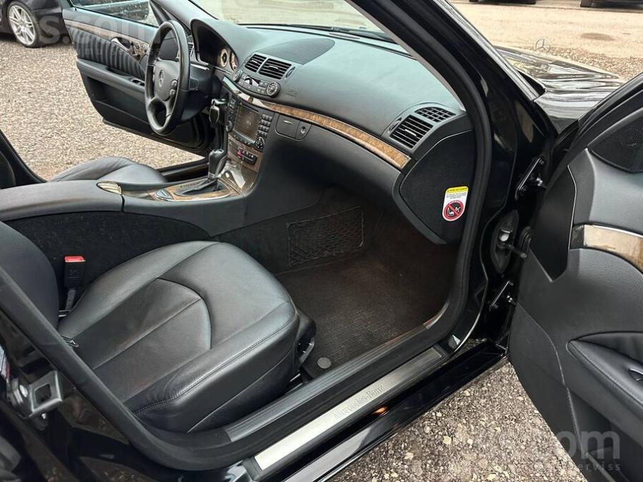 Melns Mercedes-Benz E 280 2008 Rīga, ar dzinēja tilpumu 3.00 L un nobraukumu 0 tūkst. km par 5950 €, foto 23 vietnē AUTOMOTO.COM.LV