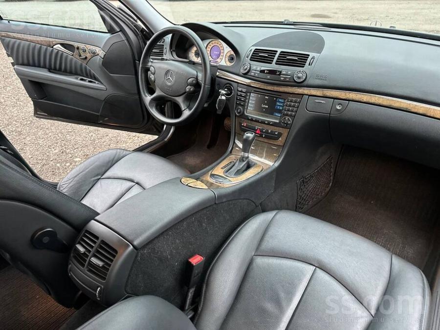 Melns Mercedes-Benz E 280 2008 Rīga, ar dzinēja tilpumu 3.00 L un nobraukumu 0 tūkst. km par 5950 €, foto 26 vietnē AUTOMOTO.COM.LV