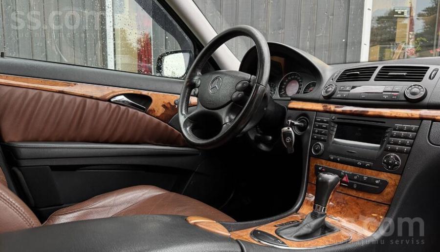 Black Mercedes-Benz E 280 2008 in Riga, with an engine capacity of 3.00 L and mileage of 298 thousand km for 3450 €, photo 12 on AUTOMOTO.COM.LV