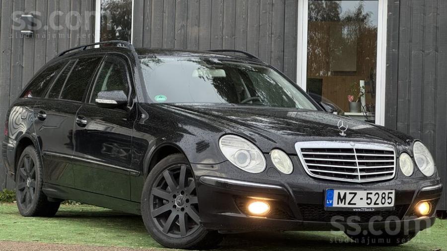 Melns Mercedes-Benz E 280 2008 Rīga, ar dzinēja tilpumu 3.00 L un nobraukumu 298 tūkst. km par 3450 €, foto 3 vietnē AUTOMOTO.COM.LV