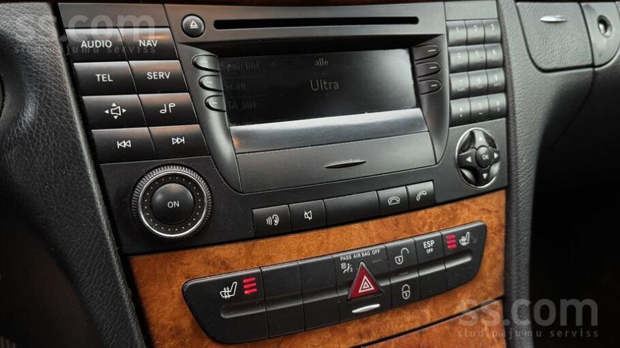 Melns Mercedes-Benz E 280 2008 Rīga, ar dzinēja tilpumu 3.00 L un nobraukumu 298 tūkst. km par 3450 €, foto 15 vietnē AUTOMOTO.COM.LV