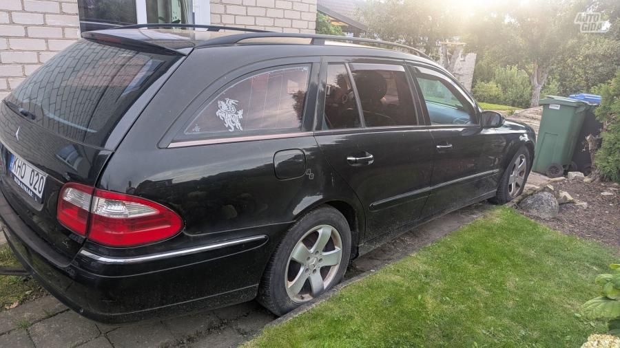 Melns Mercedes-Benz E 280 2024 Viļņa, ar dzinēja tilpumu 3.20 L un nobraukumu 350 tūkst. km par 950 €, foto 3 vietnē AUTOMOTO.COM.LV