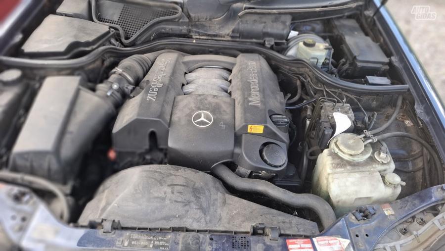 Blue Mercedes-Benz E 280 1996 in Vilkaviskis, with an engine capacity of 2.80 L and mileage of 220 thousand km for 1750 €, photo 5 on AUTOMOTO.COM.LV