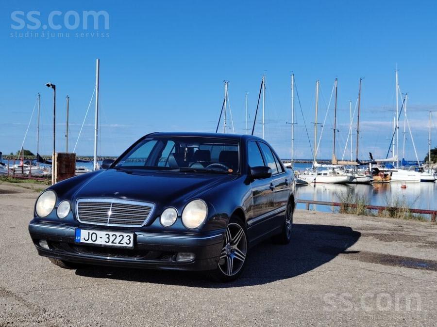 Синий Мерседес Е 280 1999 в Рига, объемом двигателя 2.80 л и пробегом 165 тыс. км за 4500 €, фото 1 на AUTOMOTO.COM.LV