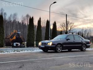 Синий Мерседес Е 280 1999 в Рига, объемом двигателя 2.80 л и пробегом 165 тыс. км за 4500 €, фото 16 на AUTOMOTO.COM.LV
