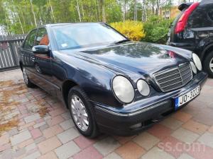 Синий Мерседес Е 280 1999 в Рига, объемом двигателя 2.80 л и пробегом 165 тыс. км за 4500 €, фото 21 на AUTOMOTO.COM.LV