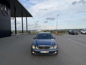 Blue Mercedes-Benz E 280 2004 in Klaipeda, with an engine capacity of 3.22 L and mileage of 376 thousand km for 2600 €, photo  on AUTOMOTO.COM.LV