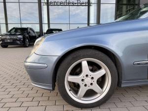 Zils Mercedes-Benz E 280 2004 Klaipėda, ar dzinēja tilpumu 3.22 L un nobraukumu 376 tūkst. km par 2600 €, foto 7 vietnē AUTOMOTO.COM.LV