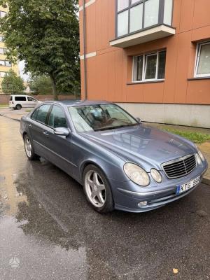 Zils Mercedes-Benz E 280 2004 Klaipėda, ar dzinēja tilpumu 3.22 L un nobraukumu 376 tūkst. km par 2600 €, foto 11 vietnē AUTOMOTO.COM.LV