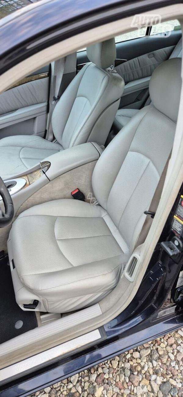 Zils Mercedes-Benz E 280 2005 Viļņa, ar dzinēja tilpumu 3.20 L un nobraukumu 497 tūkst. km par 2400 €, foto 11 vietnē AUTOMOTO.COM.LV