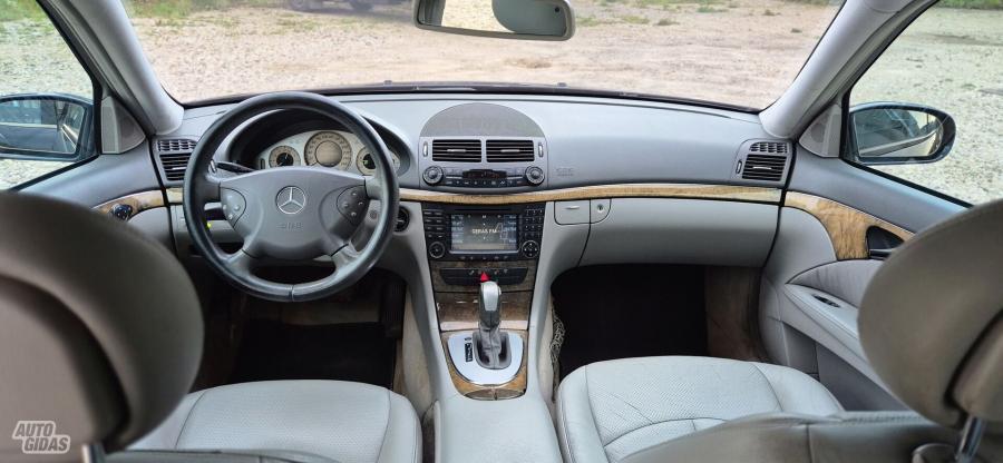 Zils Mercedes-Benz E 280 2005 Viļņa, ar dzinēja tilpumu 3.20 L un nobraukumu 497 tūkst. km par 2400 €, foto 12 vietnē AUTOMOTO.COM.LV