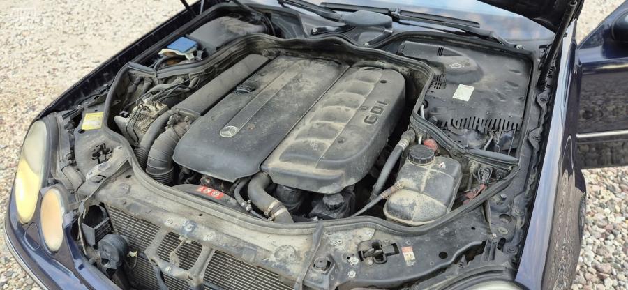 Zils Mercedes-Benz E 280 2005 Viļņa, ar dzinēja tilpumu 3.20 L un nobraukumu 497 tūkst. km par 2400 €, foto 19 vietnē AUTOMOTO.COM.LV