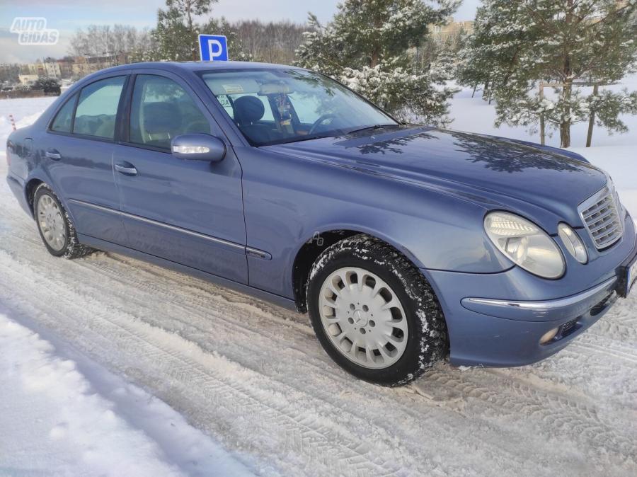 Zils Mercedes-Benz E 280 2006 Kretinga, ar dzinēja tilpumu 3.00 L un nobraukumu 476 tūkst. km par 2000 €, foto 1 vietnē AUTOMOTO.COM.LV