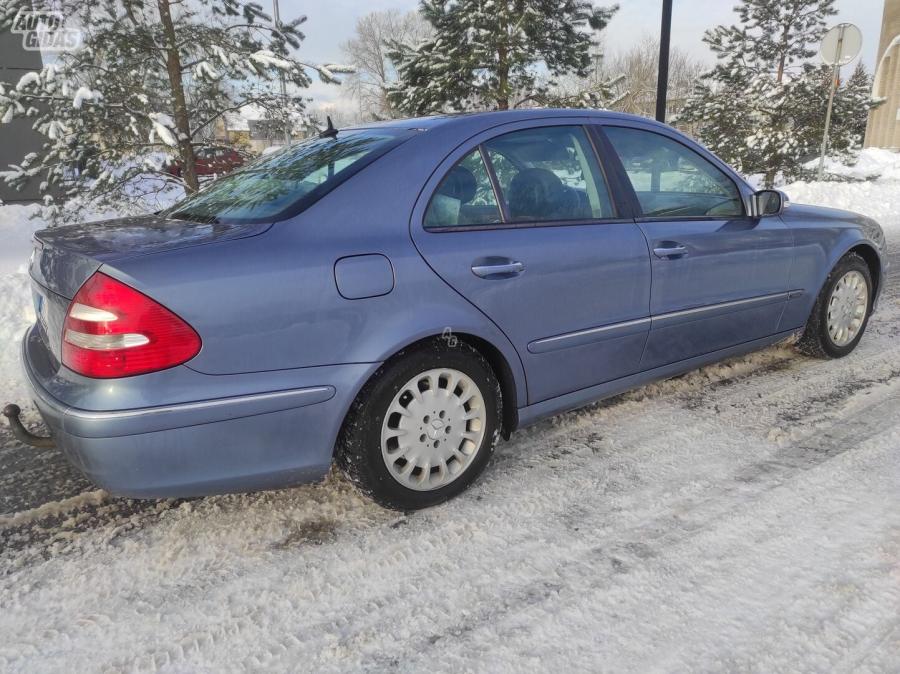 Zils Mercedes-Benz E 280 2006 Kretinga, ar dzinēja tilpumu 3.00 L un nobraukumu 476 tūkst. km par 2000 €, foto 6 vietnē AUTOMOTO.COM.LV