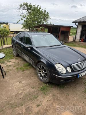 Zils Mercedes-Benz E 280 2006 Rēzekne, ar dzinēja tilpumu 3.00 L un nobraukumu 348 tūkst. km par 1600 €, foto 4 vietnē AUTOMOTO.COM.LV
