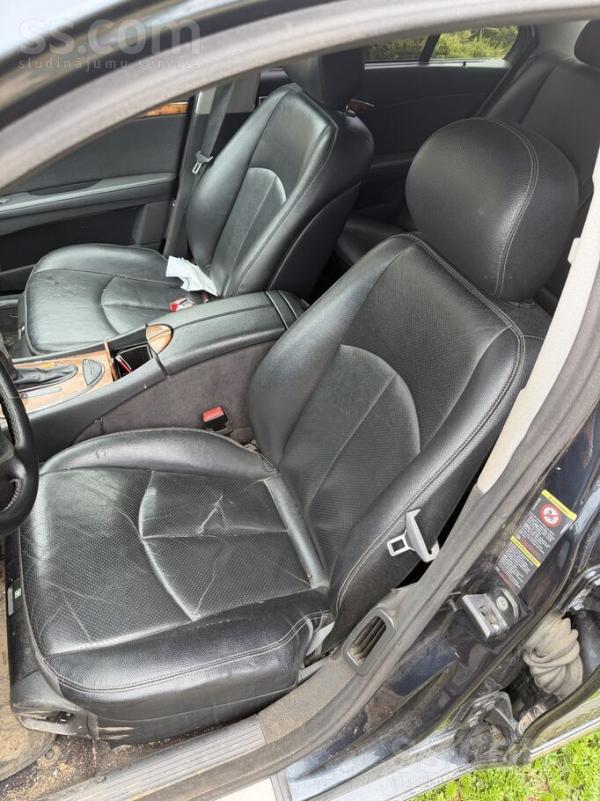 Zils Mercedes-Benz E 280 2006 Rēzekne, ar dzinēja tilpumu 3.00 L un nobraukumu 348 tūkst. km par 1600 €, foto 5 vietnē AUTOMOTO.COM.LV