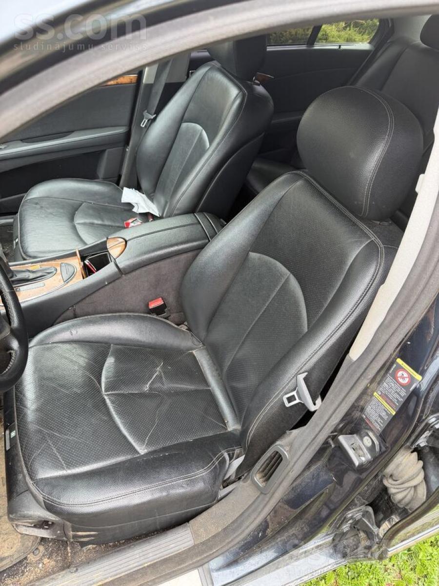 Zils Mercedes-Benz E 280 2006 Rēzekne, ar dzinēja tilpumu 3.00 L un nobraukumu 348 tūkst. km par 1600 €, foto 6 vietnē AUTOMOTO.COM.LV