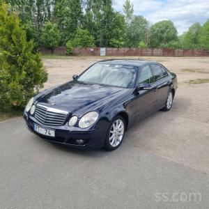 Синий Мерседес Е 280 2006 в Рига, объемом двигателя 3.00 л и пробегом 308 тыс. км за 5800 €, фото  на AUTOMOTO.COM.LV