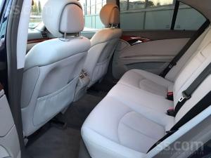 Синий Мерседес Е 280 2006 в Рига, объемом двигателя 3.00 л и пробегом 308 тыс. км за 5800 €, фото 5 на AUTOMOTO.COM.LV