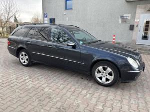 Синий Мерседес Е 280 2005 в Рига, объемом двигателя 3.00 л и пробегом 0 тыс. км за 2590 €, фото 5 на AUTOMOTO.COM.LV
